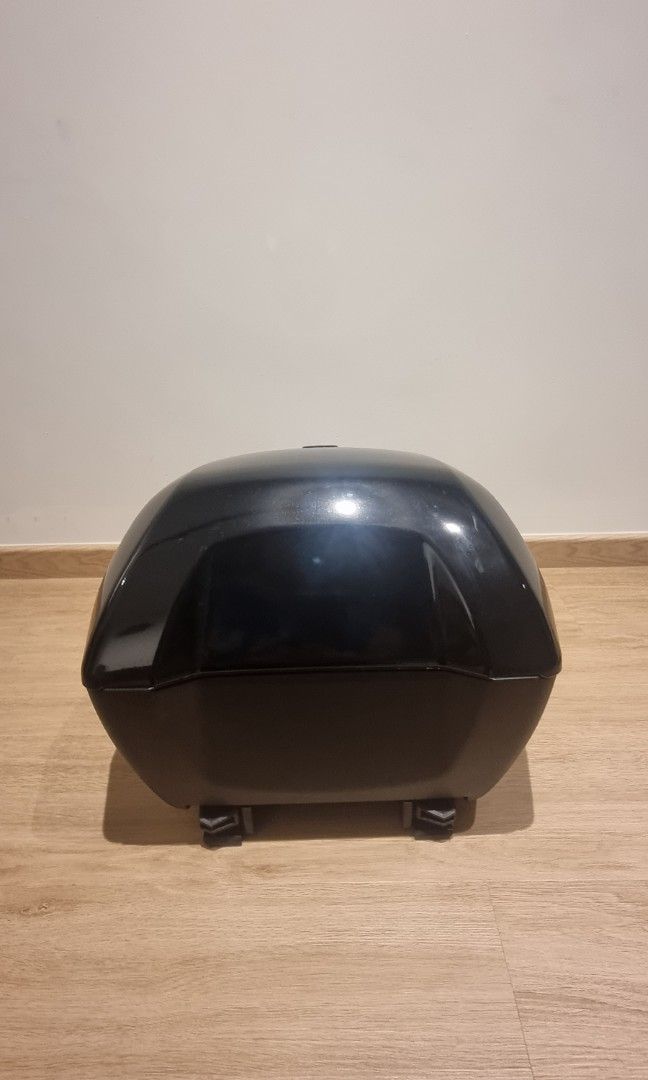Original BMW Top Box (30lt) with baseplate, Motorcycles, Motorcycle ...
