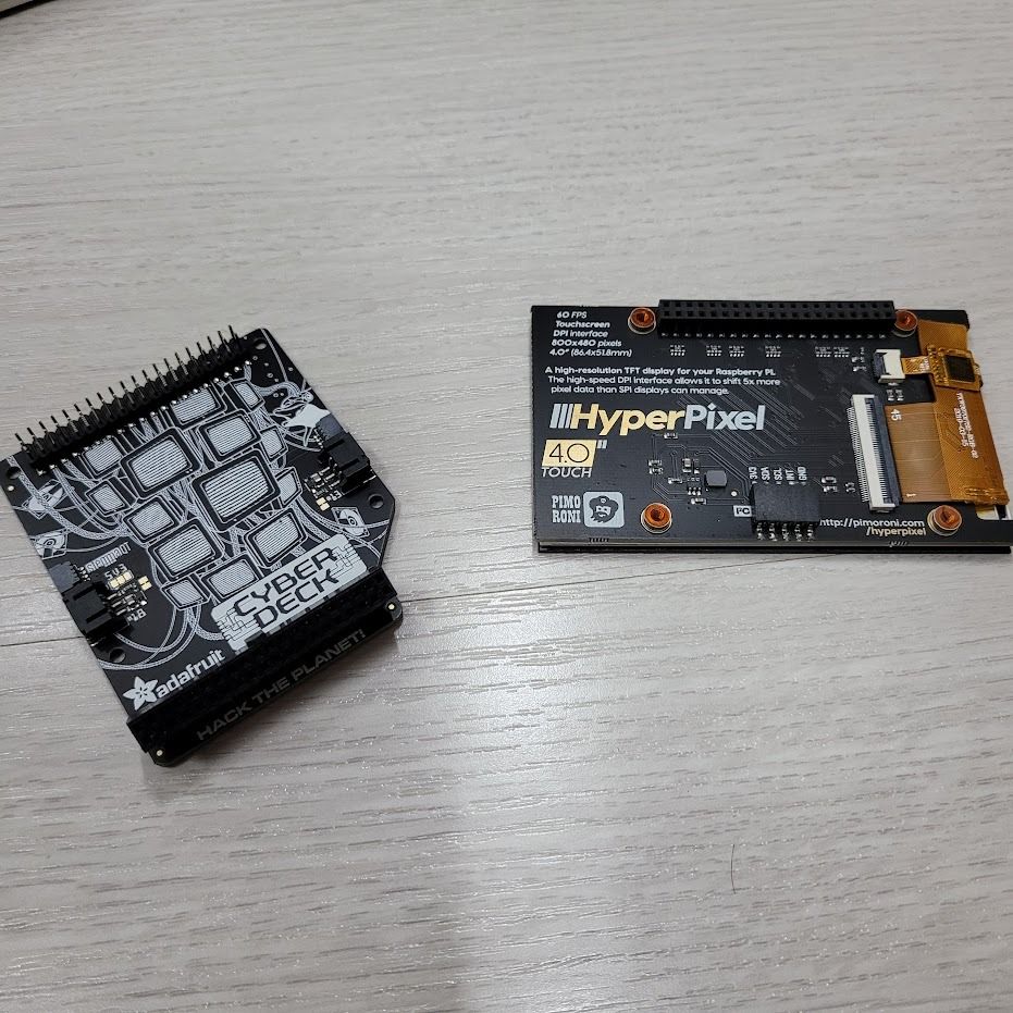 Raspberry Pi 400 + Adafruit CYBERDECK HAT, 電腦及科技產品, 電腦周邊產品, 電腦鍵盤及相關產品在旋轉拍賣