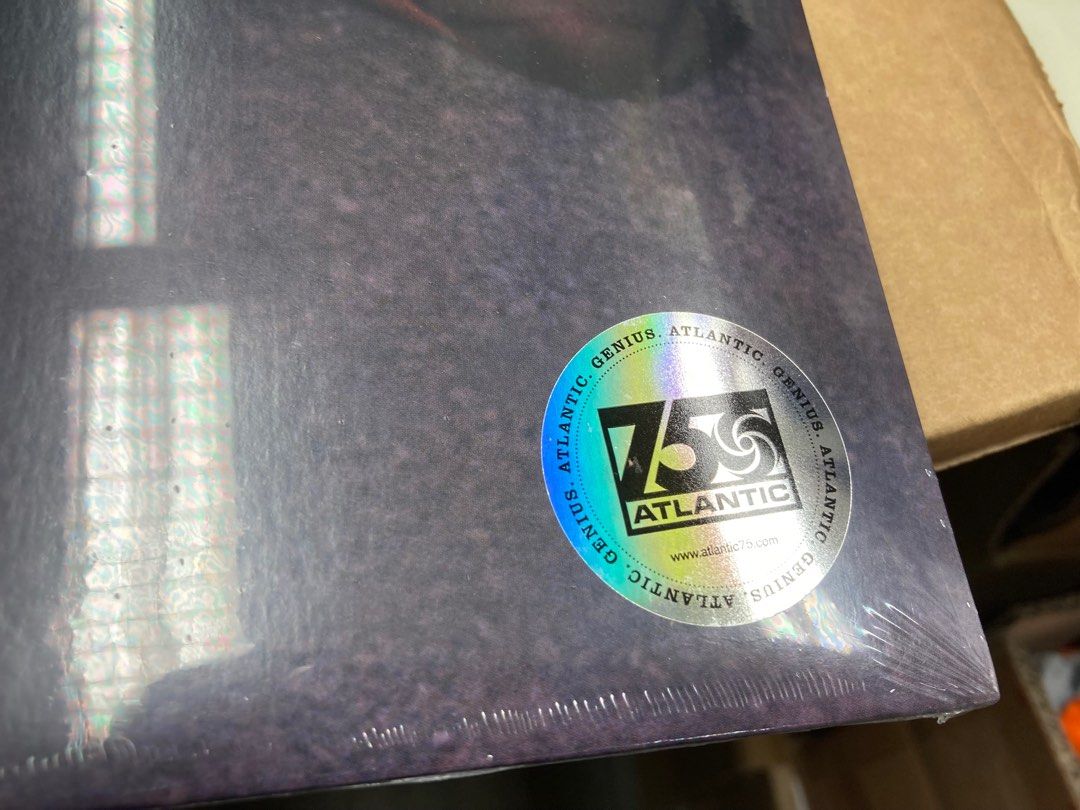 （全新，絕版）Ravyn Lenae - Hypnos 2LP 紅色（限量500）, 興趣及遊戲, 音樂、樂器 & 配件, 音樂與媒體 ...