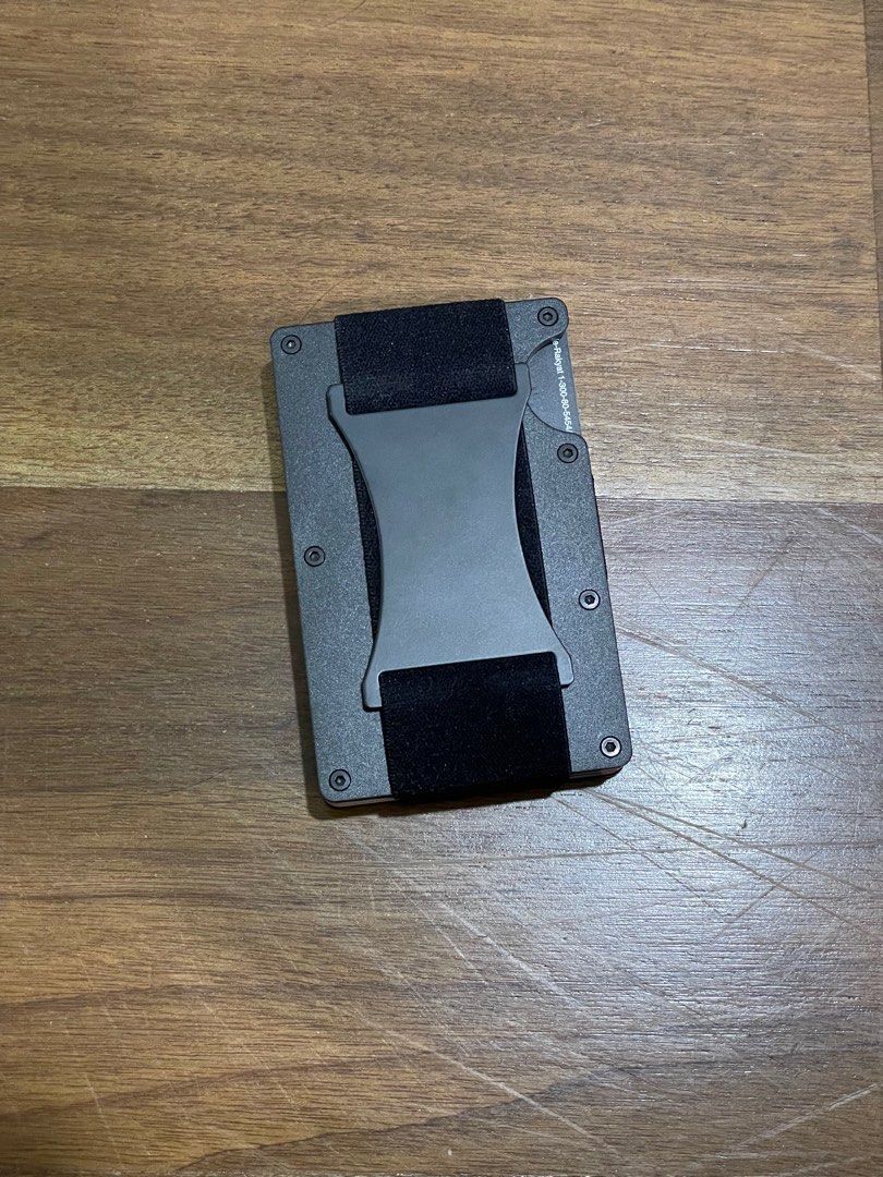 RFID card holder with rubber strap, Men's Fashion, Watches ...