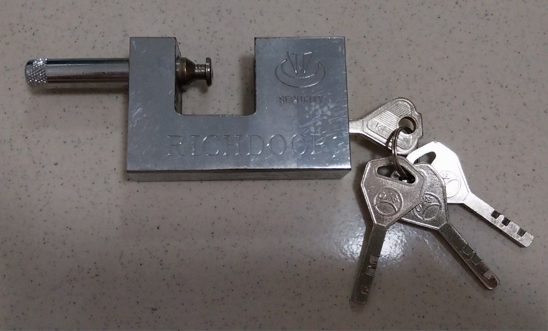 Richdoor 80mm Gate Padlock, Furniture & Home Living, Security & Locks ...