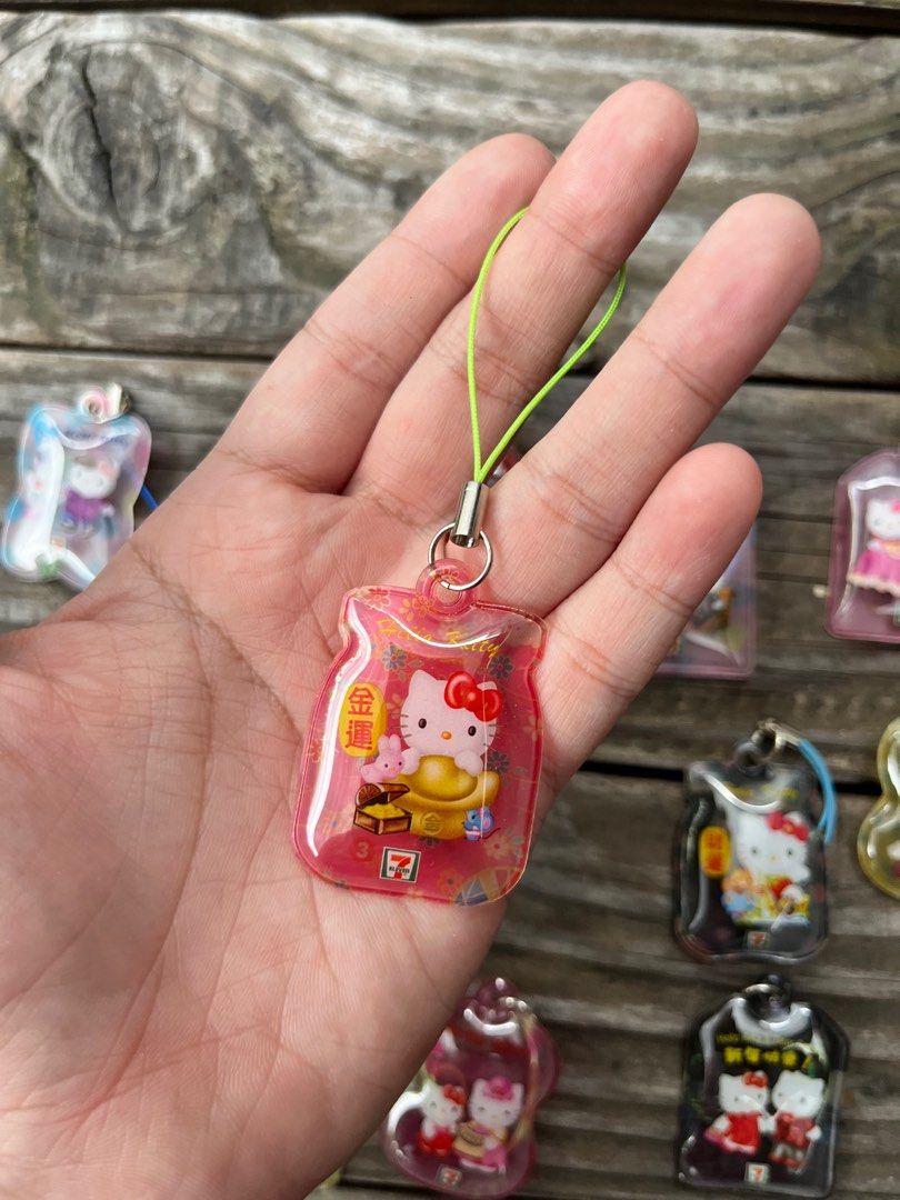Sanrio hello kitty 7/11 Charms trinkets, Hobbies & Toys, Toys & Games ...
