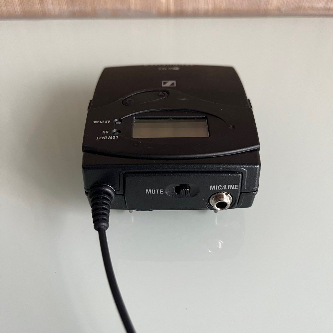 Sennheiser SK 100 G4 Wireless Bodypack Transmitter (A2: 516 to 558 MHz ...