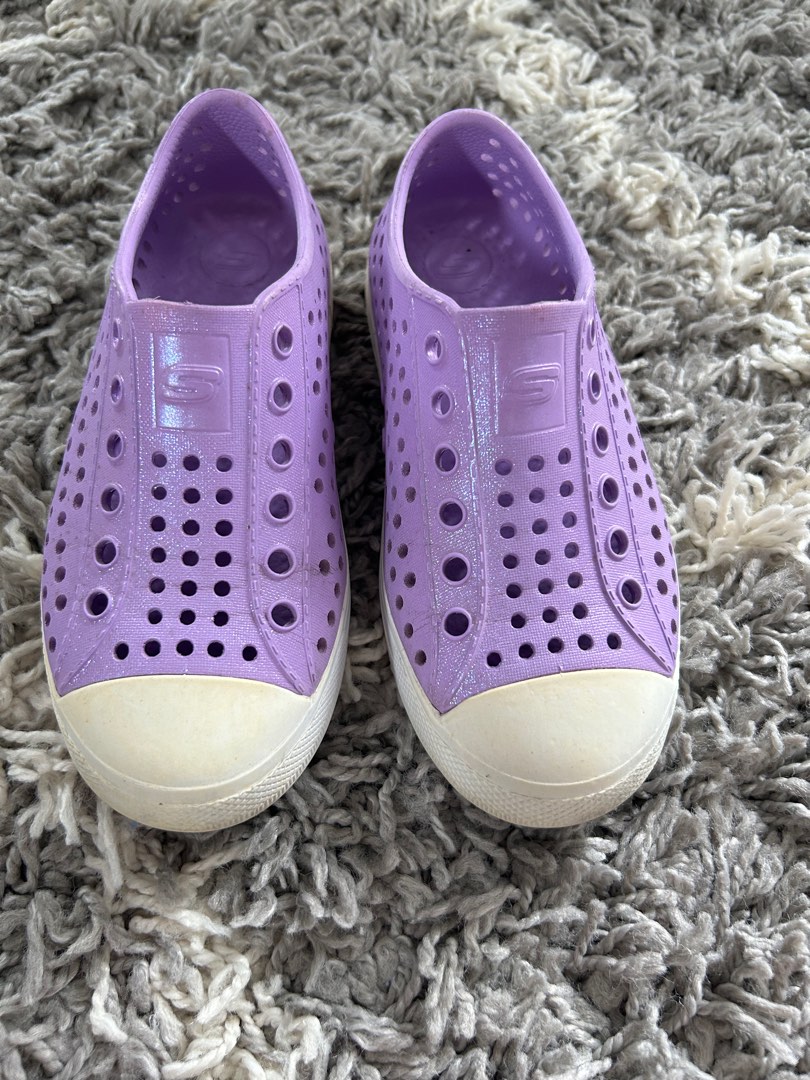 Skechers Native Slip On, Babies & Kids, Babies & Kids Fashion on Carousell