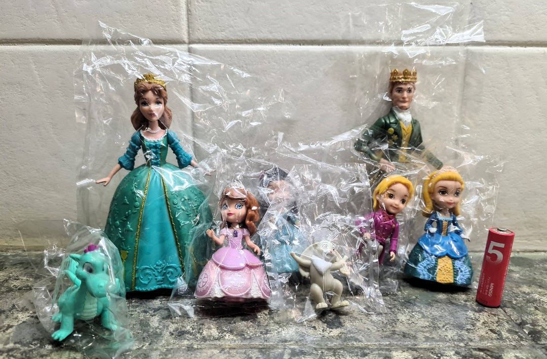 SOFIA THE FIRST - Jakks Pacific Disney Junior Figure Series, Hobbies ...