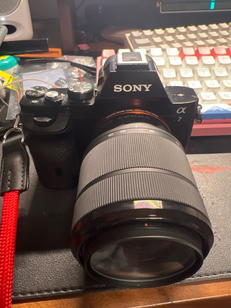 Sony A7 & 28-70 FE3.5-5.6, Photography, Cameras on Carousell
