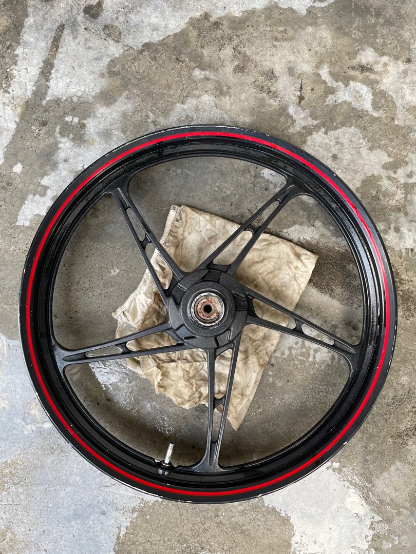Sport Rim LC135 Original Asal motor (DEPAN SAHAJA), Motorbikes on Carousell