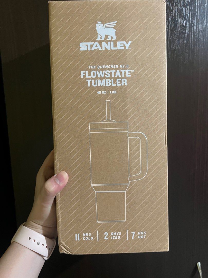 Stanley Flowstate 40oz, Everything Else, Others on Carousell