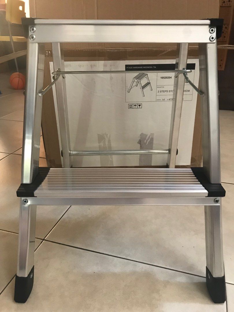 Tangga 2 Step 45 cm Ace Hardware, Perabotan Rumah di Carousell
