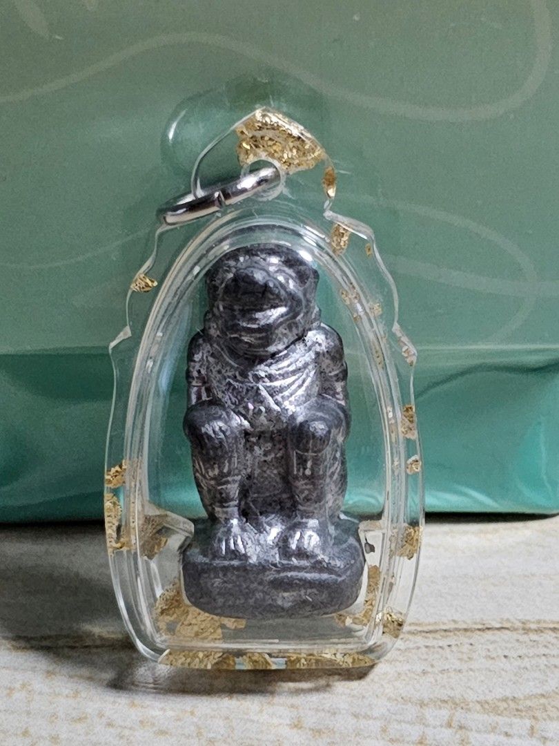 Thai Amulet - Roop Phra Hanuman Crouch Style Nur Takau, Hobbies & Toys ...