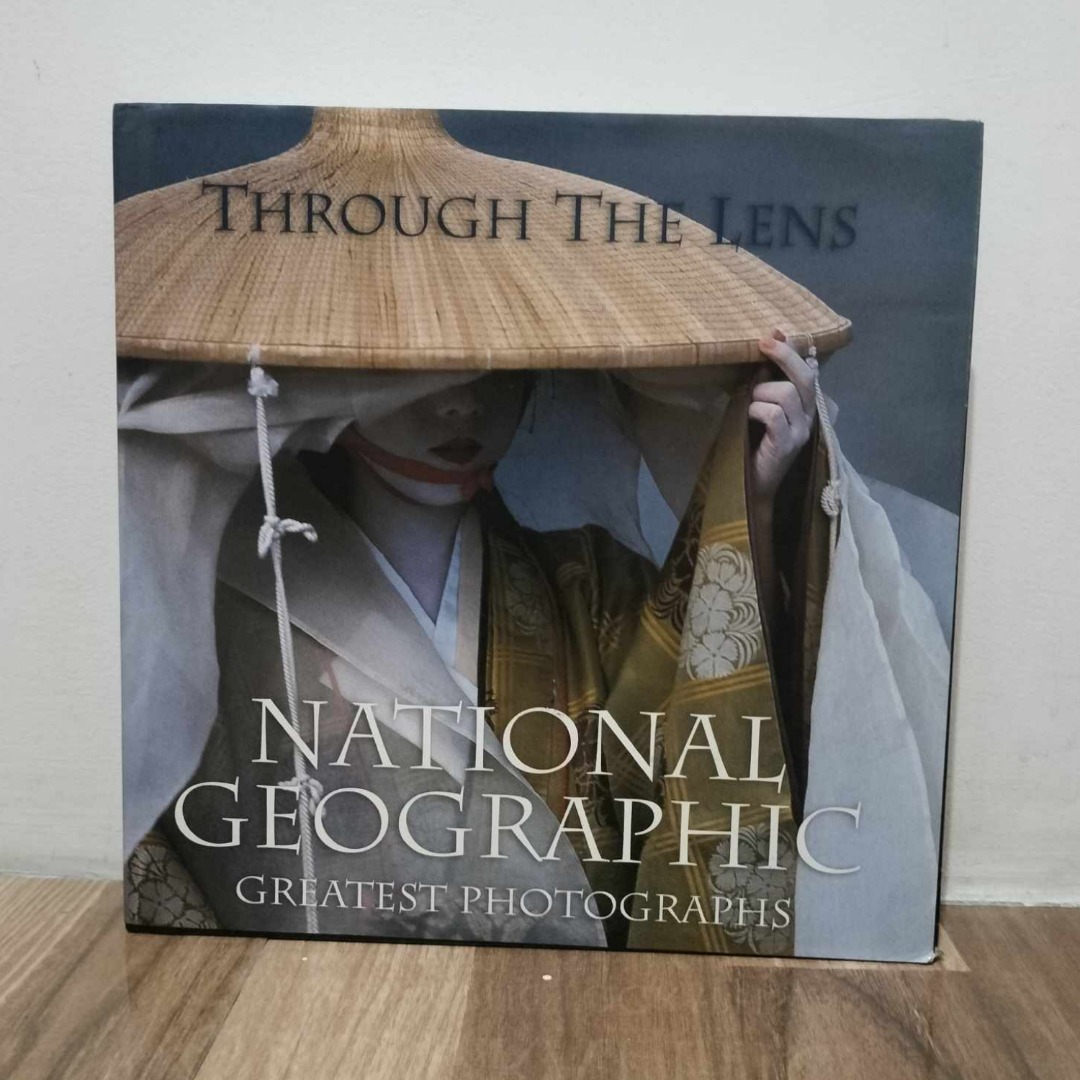 Through the Lens: National Geographic Greatest Photographs (Hardcover ...