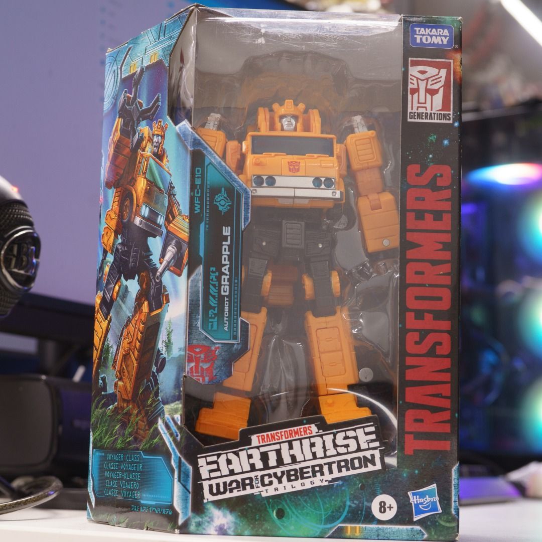 Transformers Earthrise Voyager Grapple, Hobbies & Toys, Toys & Games on Carousell