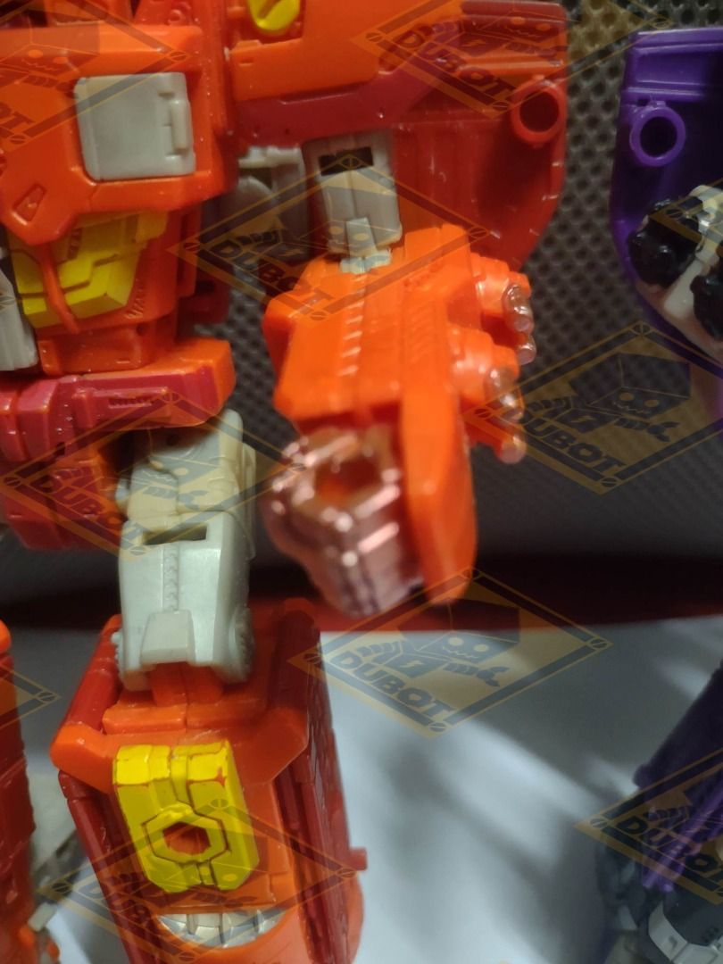 Transformers Titans Return Sentinel Prime and Astro Train, Hobbies ...