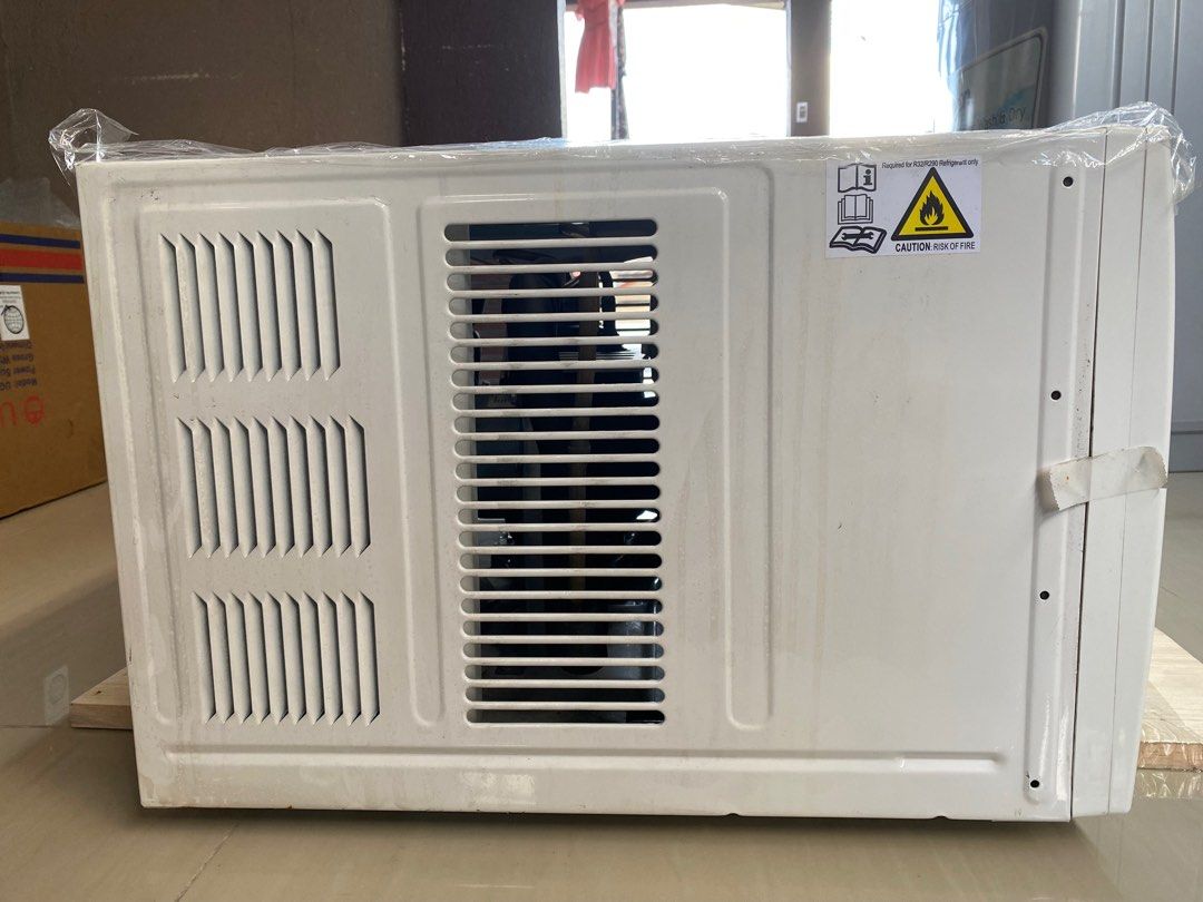 Union Aircon Window Type 1HP with Bracket, Furniture & Home Living ...