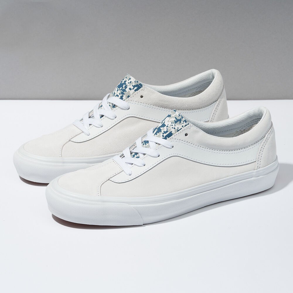 Vans DIGI CAMO BOLD NI, Women's Fashion, Footwear, Sneakers on Carousell