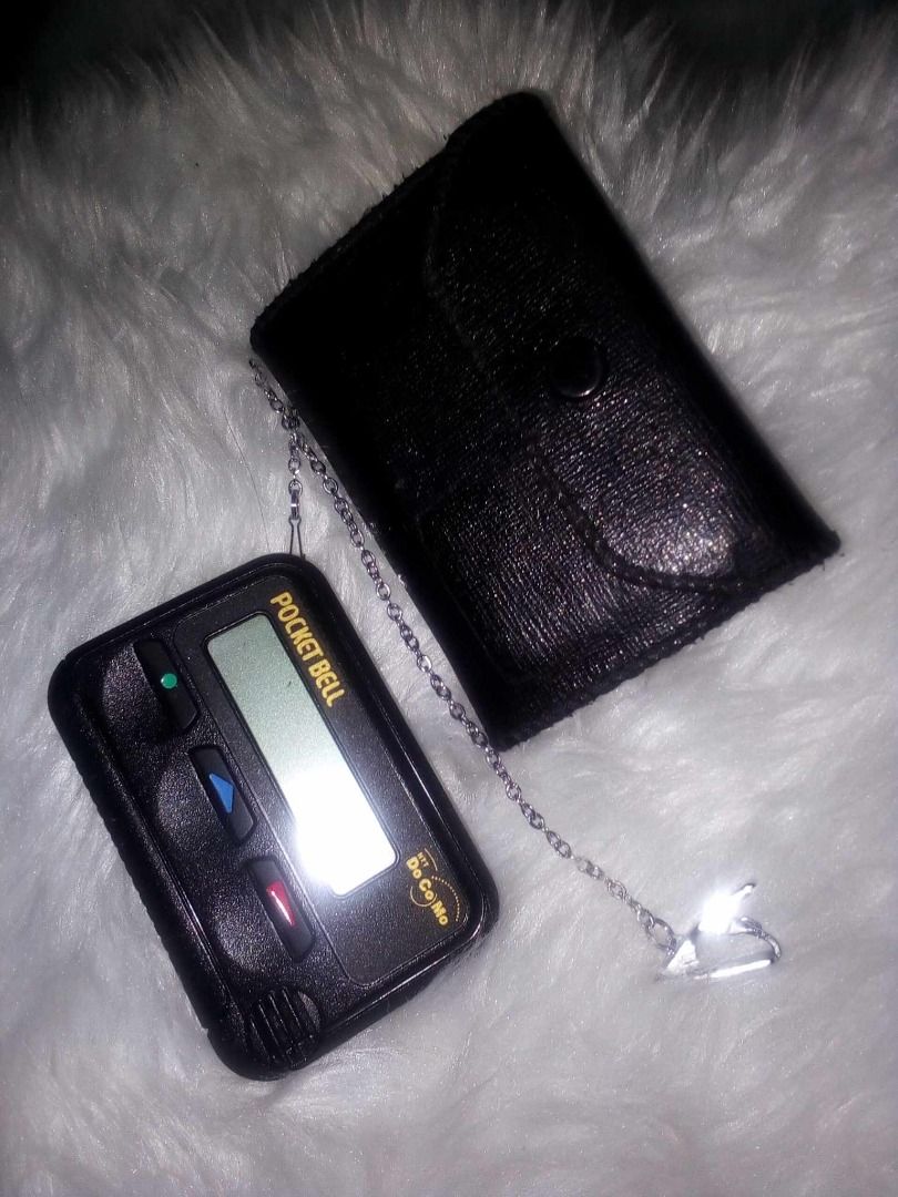 VINTAGE PRELOVED BEEPER- POCKETBELL BEEPER OLD STYLE, Hobbies & Toys ...