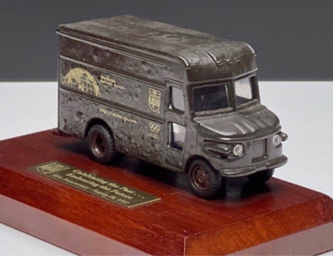 Vintage UPS 90th Anniversary 1997 Diecast Truck , Hobbies & Toys ...