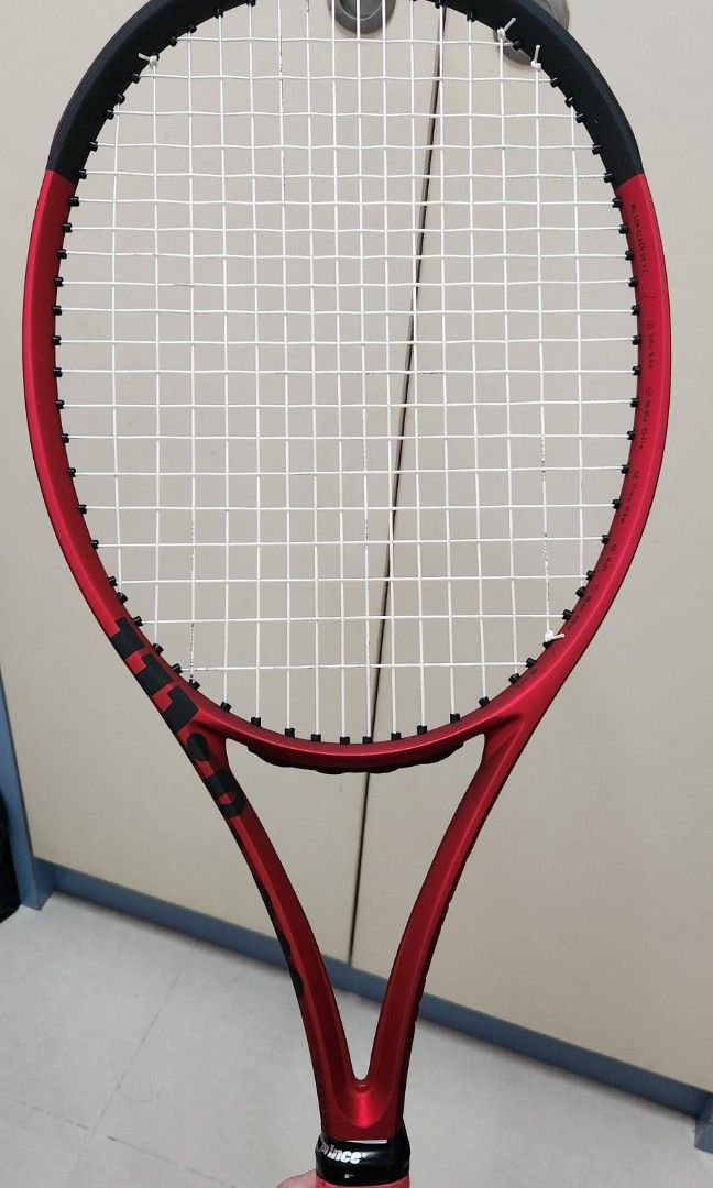 Wilson Clash 98 V2, Sports Equipment, Sports & Games, Racket & Ball ...