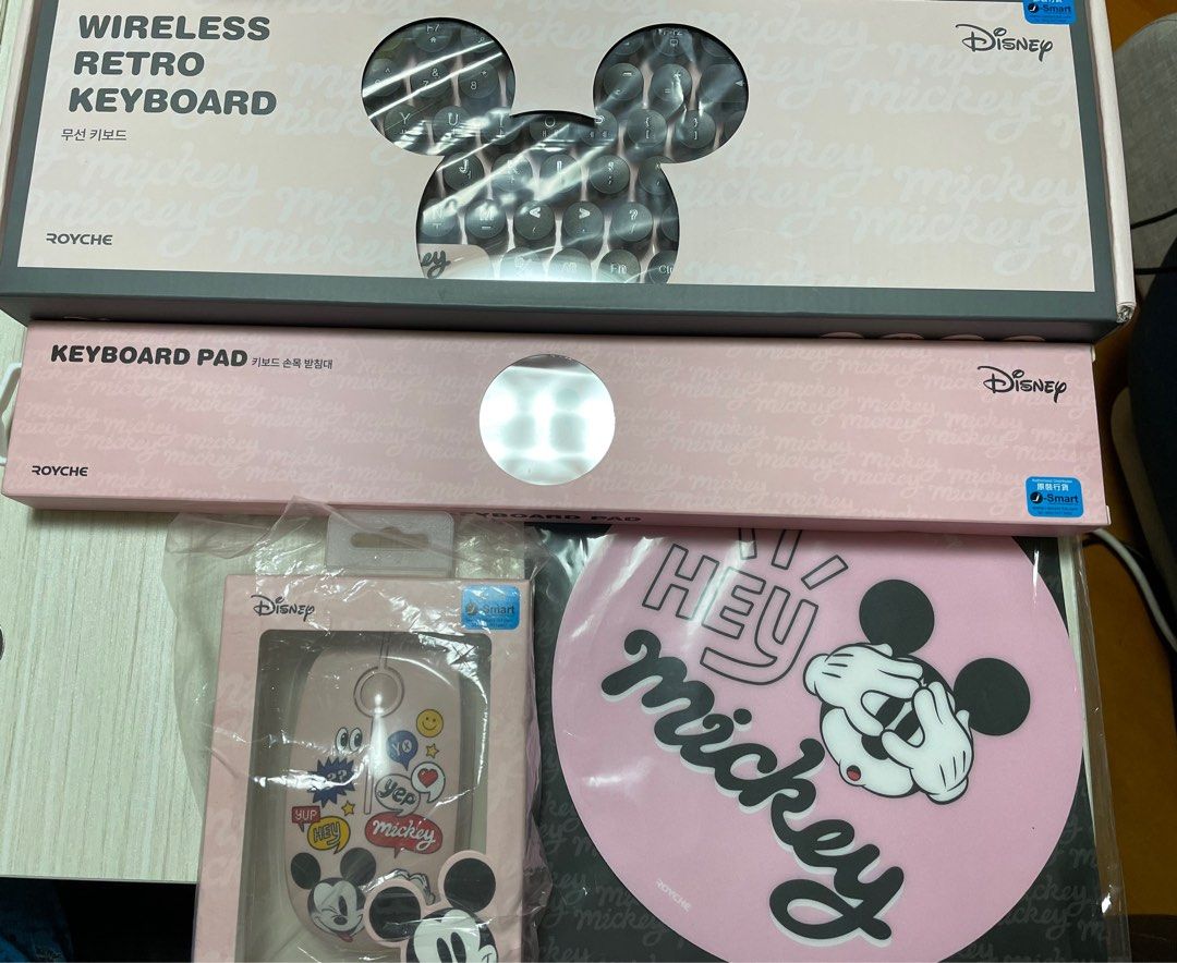 100% Mickey Mouse keyboard set, 電腦＆科技, 電腦周邊及配件, 電腦鍵盤及相關產品 - Carousell