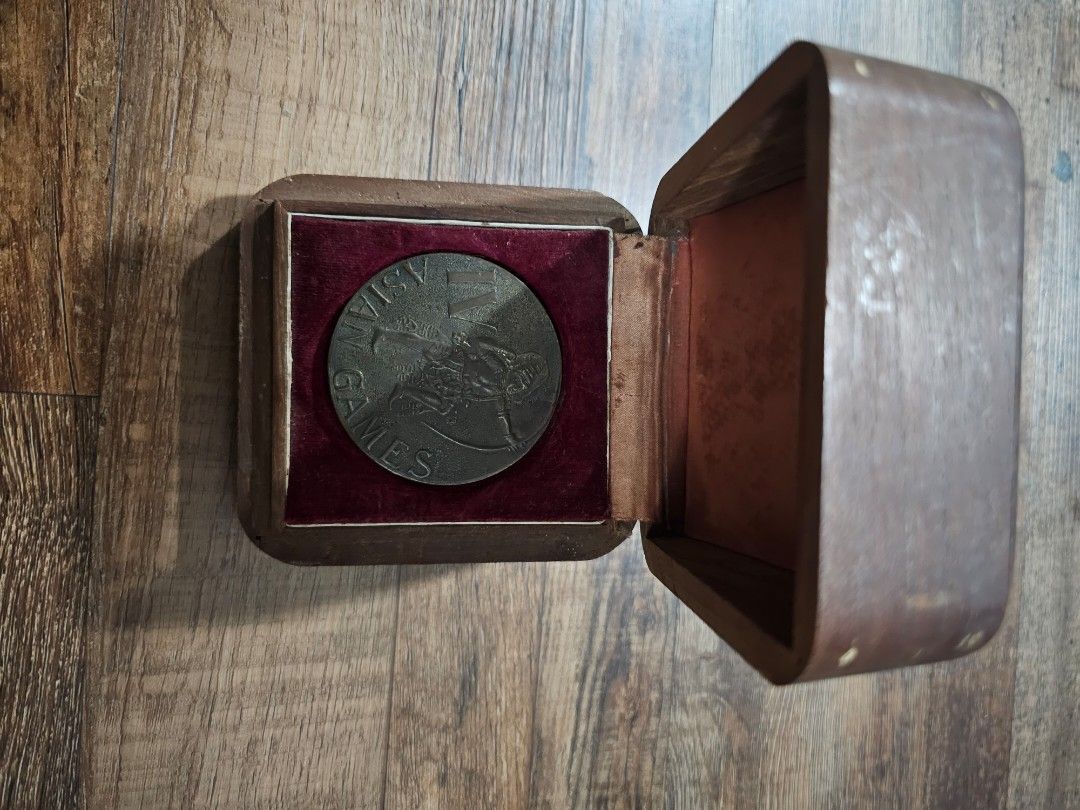 1962 Asian games ever onward big medal coin, Hobbies & Toys ...