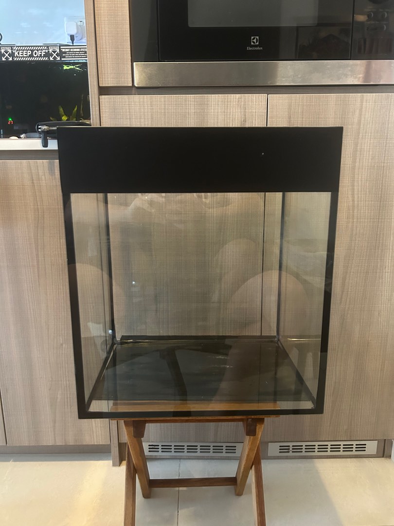 40cm L x 30cm W x 45cm H fish tank, Pet Supplies, Homes & Other Pet ...