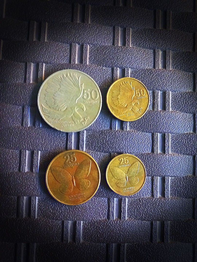 50 centavo & 25 centavo Philippine coin (intersize, intercolor and ...
