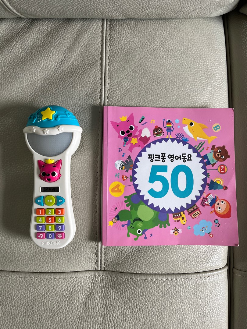 韓國 Pingfong 英文發聲音樂咪 Pingfong Microphone 50 English songs （送電芯可即時試用）, 興趣及遊戲, 玩具 & 遊戲類 - Carousell