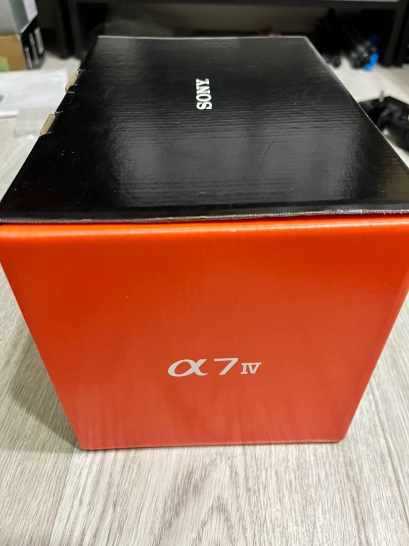 全新現貨 SONY ILCE 7M4 A7M4 A74 A7IV 單機身 台灣公司貨 註冊送原廠電池, 相機攝影, 相機在旋轉拍賣