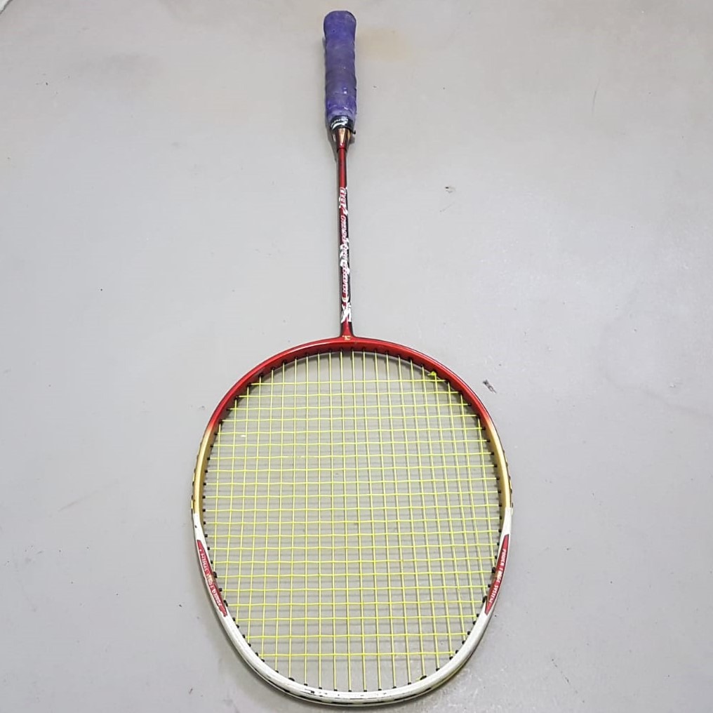 Apacs Nano Dragon 700 badminton racquet, ISO Frame, Sports Equipment ...