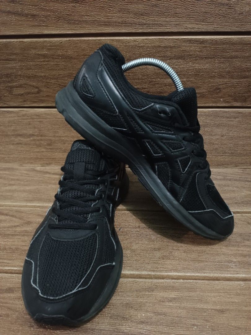 ASIC TRIPLE BLACK 8.5 UK/26.5 CM, Men's Fashion, Footwear, Sneakers on ...