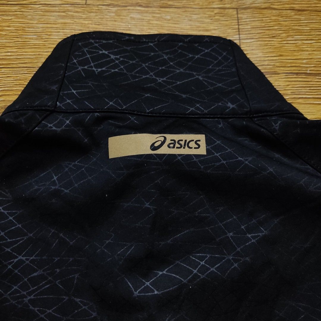 Asics Sports Training Jacket (Black&Gold), Men's Fashion, Coats ...