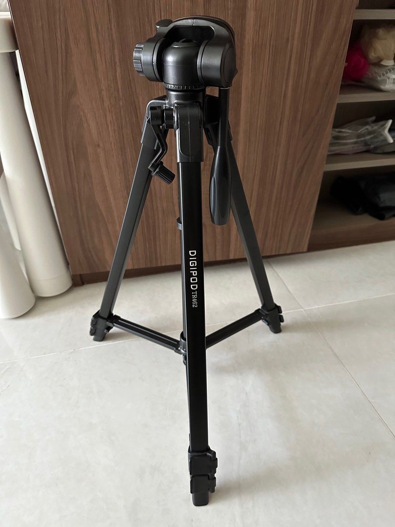 Camera Tripod Digipod TR462, Photography, Photography Accessories ...
