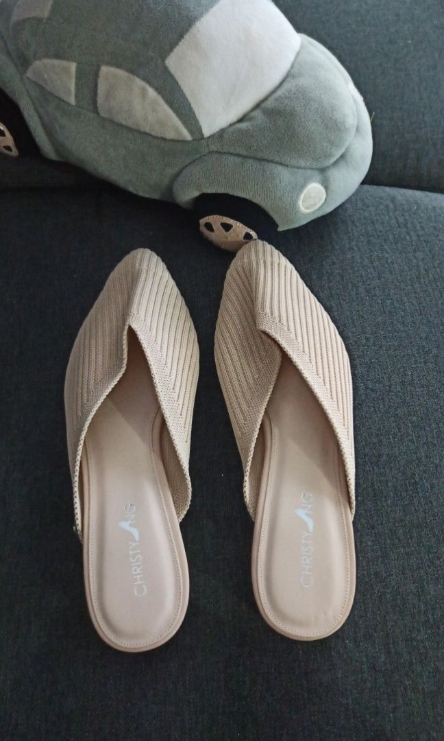 Christy Ng Flat Shoe, Women's Fashion, Footwear, Flats on Carousell