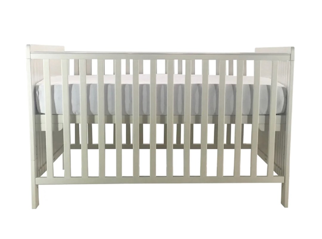 Cuddlebug Crib, Babies & Kids, Baby Nursery & Kids Furniture, Cots ...