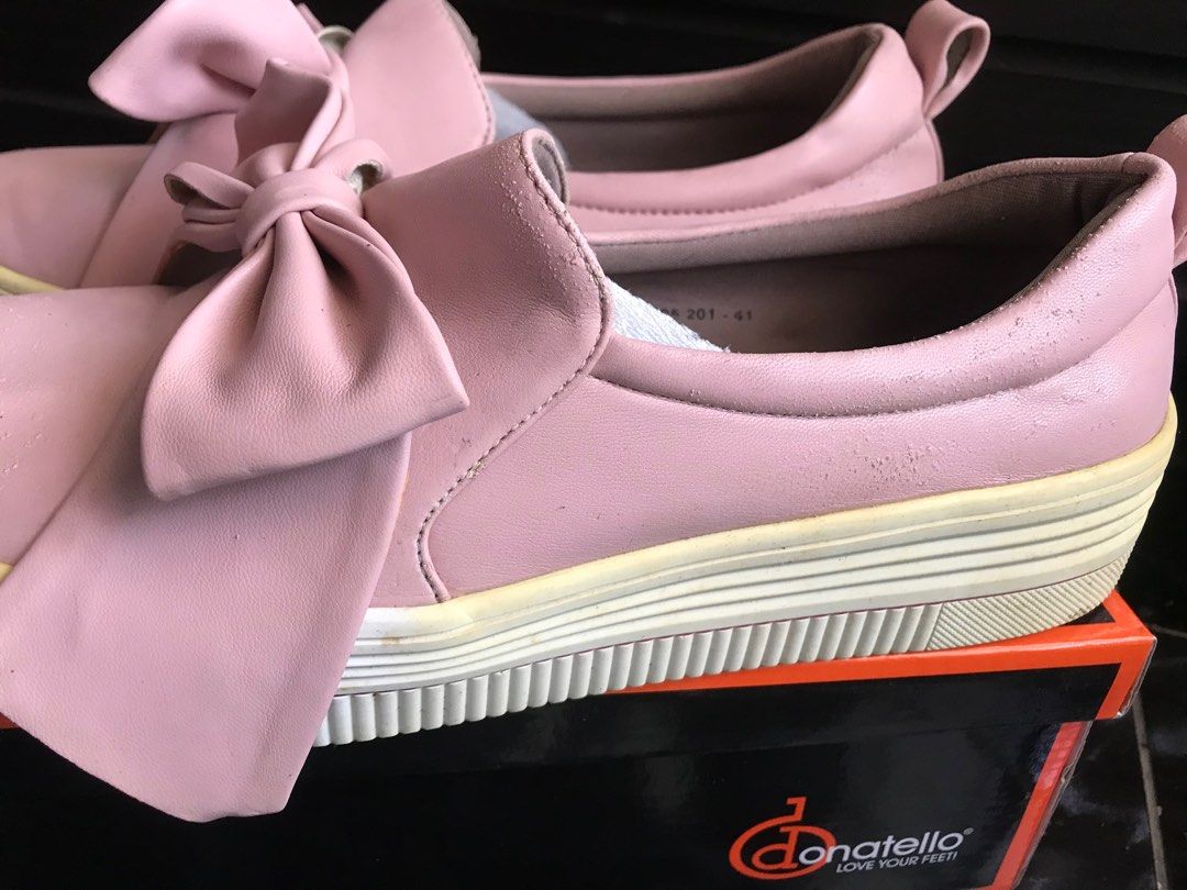 Donatello sepatu pita pink, Fesyen Wanita, Sepatu di Carousell