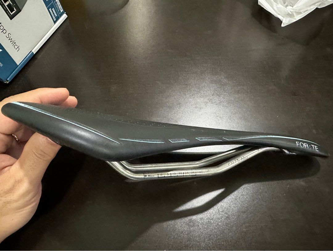 Engager Forte titanium rail saddle, Sports Equipment, Bicycles & Parts ...