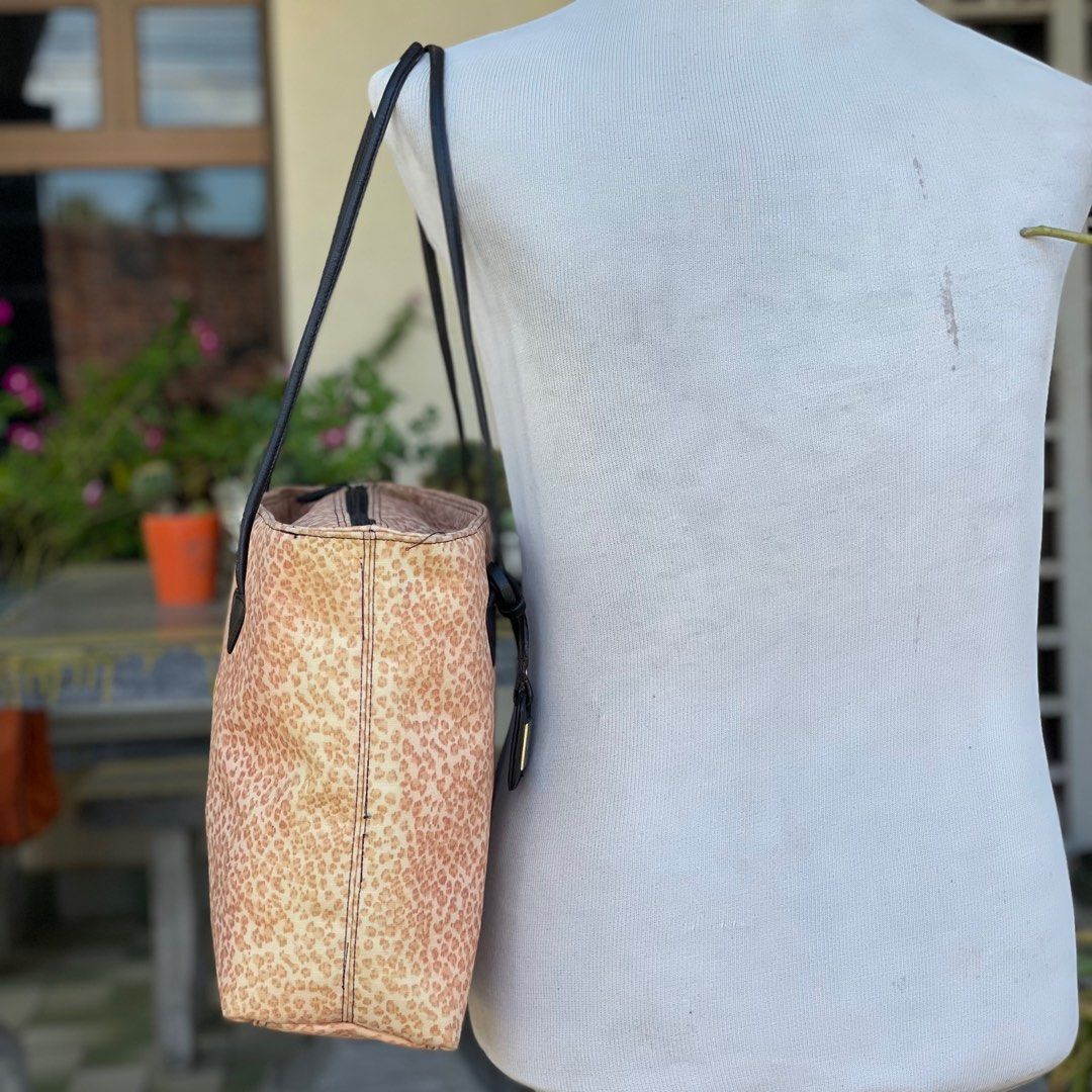 Falchi Sport by Carlos Falchi Tote Bag, Women's Fashion, Bags & Wallets ...