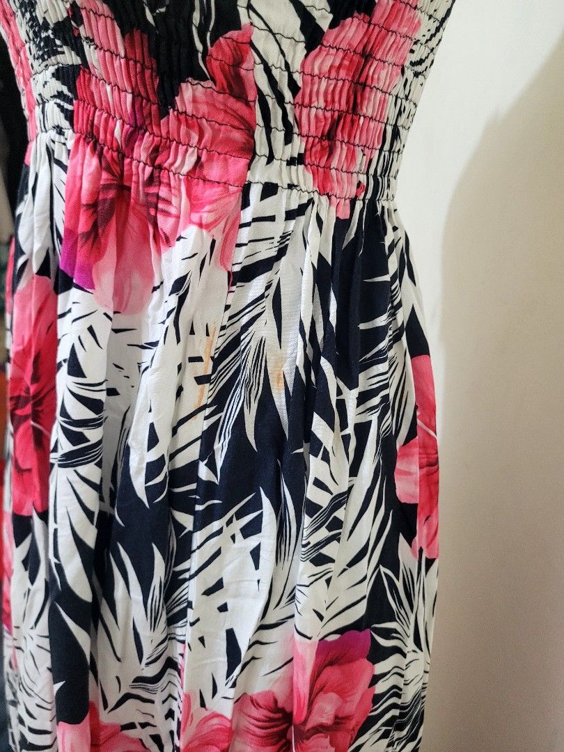 Flower Dress Smoke Baju Pantai, Fesyen Wanita, Pakaian Wanita, Gaun ...