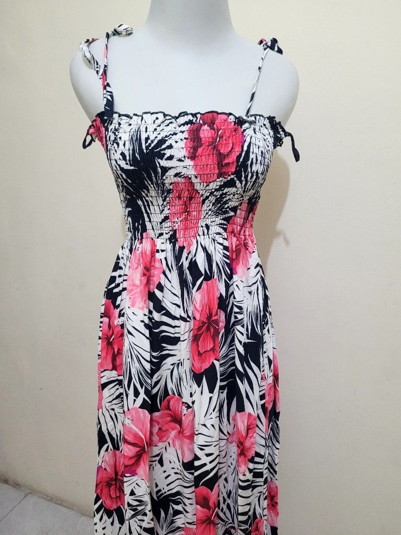 Flower Dress Smoke Baju Pantai, Fesyen Wanita, Pakaian Wanita, Gaun ...