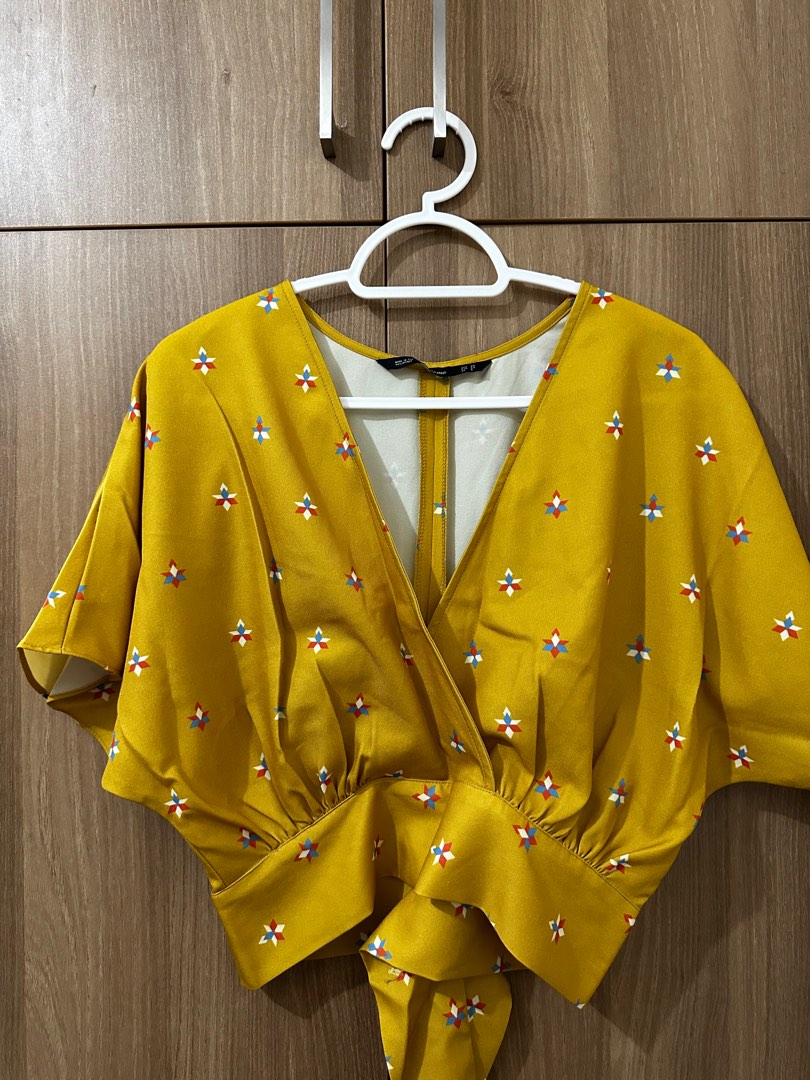 Forme Top, Women's Fashion, Tops, Blouses on Carousell