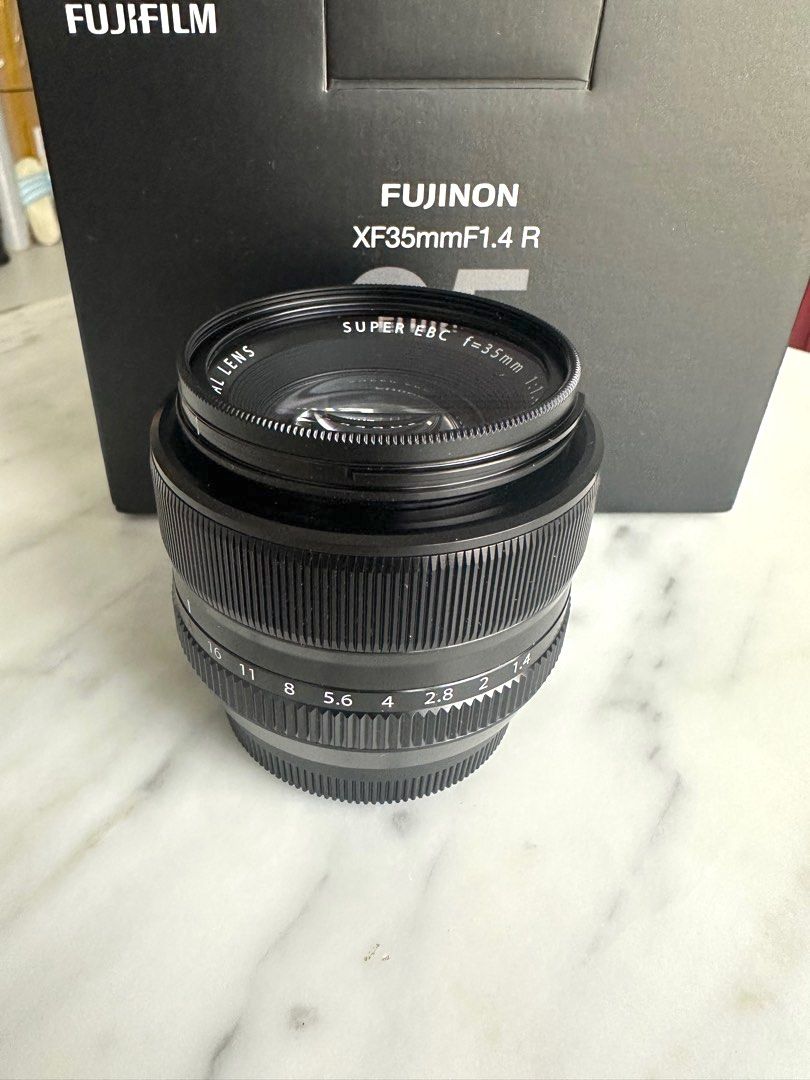 FUJI Fujinon XF 35mm F1.4R Lens, Full Set, Photography, Lens & Kits on Carousell