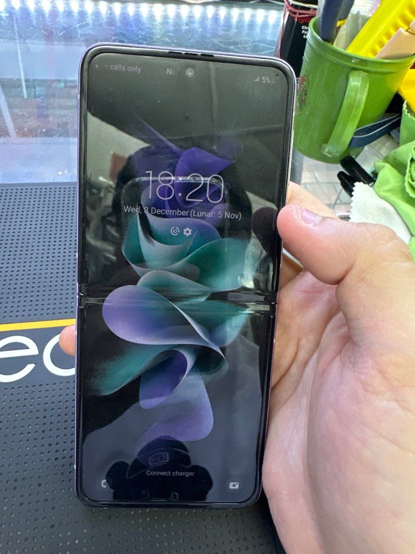 Galaxy Z Flip 3 Lavender 128GB, Mobile Phones & Gadgets, Mobile Phones ...
