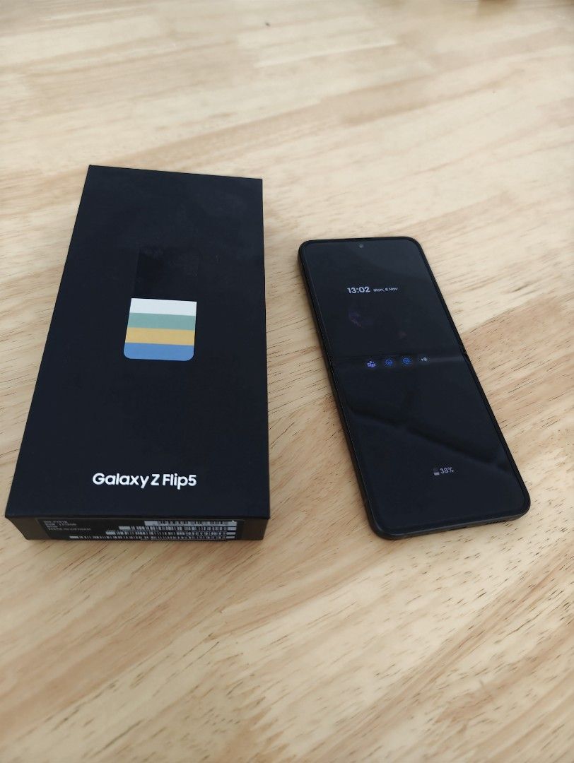 Galaxy Z Flip 5 Blue 512GB, Mobile Phones & Gadgets, Mobile Phones ...