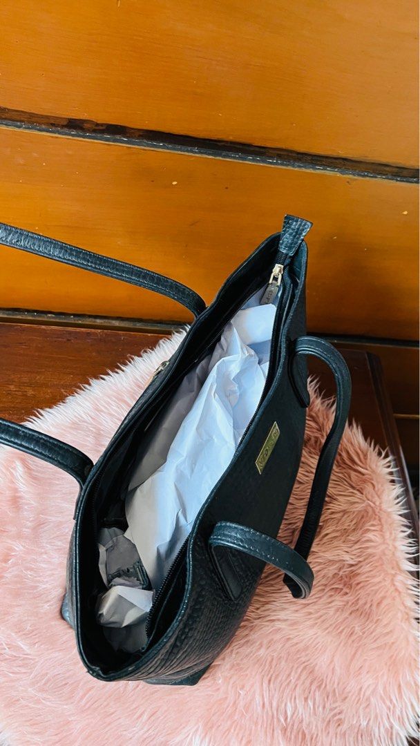 Genuine Vedasto Black Leather Tote Shoulder Bag, Women's Fashion, Bags ...