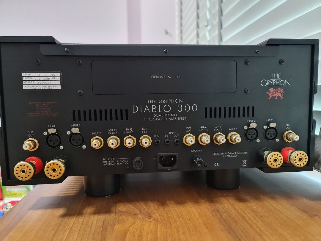 Gryphon Diablo 300 integrated amplifier, Audio, Soundbars, Speakers ...