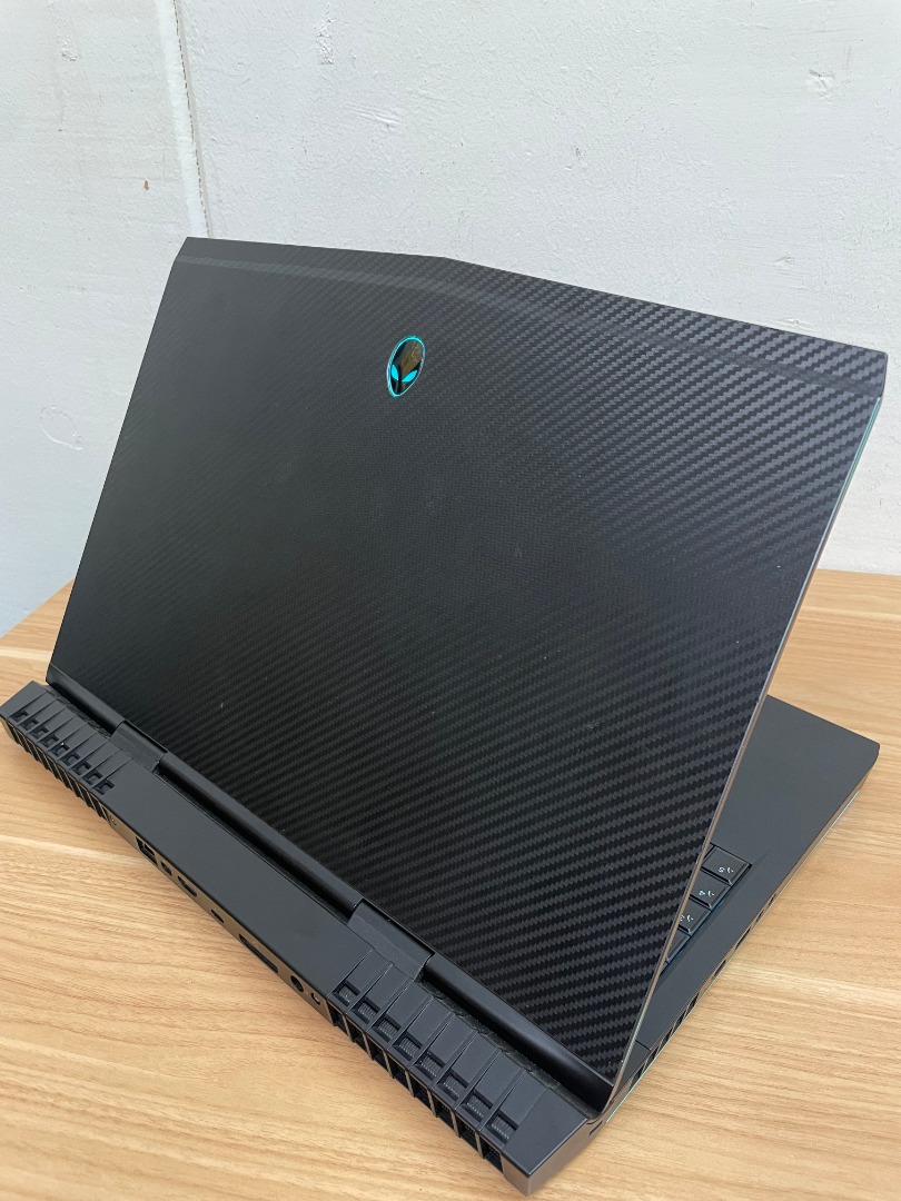 17.3'' FHD | GTX1070 | Dell ALIENWARE 17 R5 Gaming Laptop | i7-8750H ...