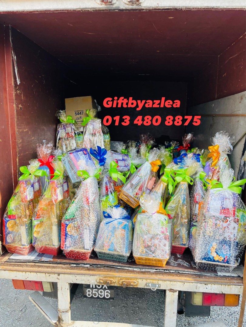 Hamper biskut dan barangan dapur, Food & Drinks, Gift Baskets & Hampers ...