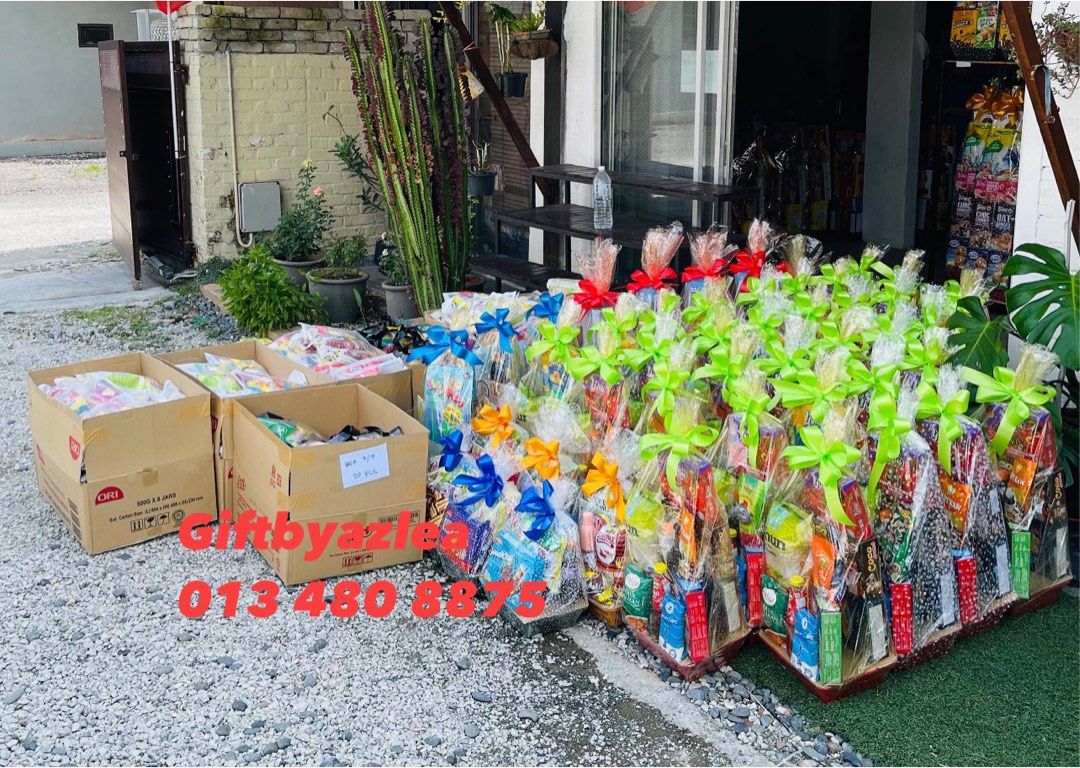 Hamper biskut dan barangan dapur, Food & Drinks, Gift Baskets & Hampers ...