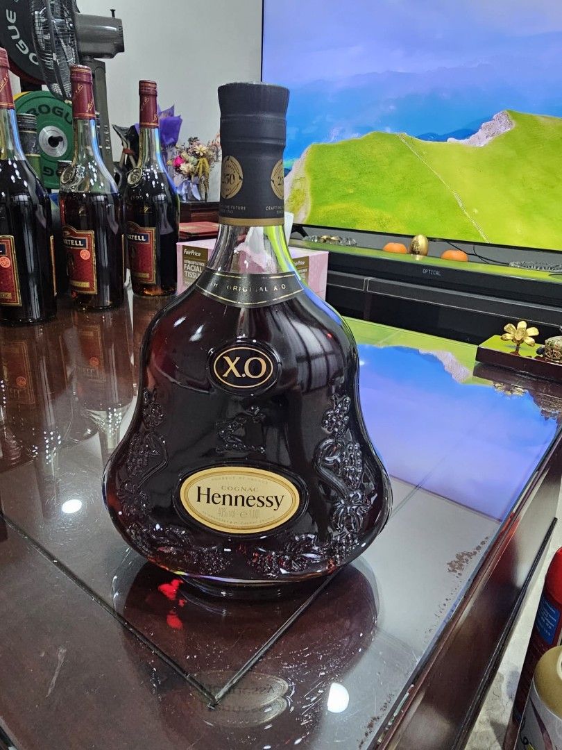 Hennessy XO 1L, Food & Drinks, Alcoholic Beverages on Carousell