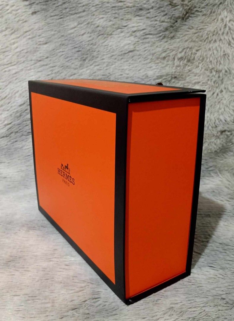 HERMES MAGNETIC BOX, Luxury, Accessories on Carousell